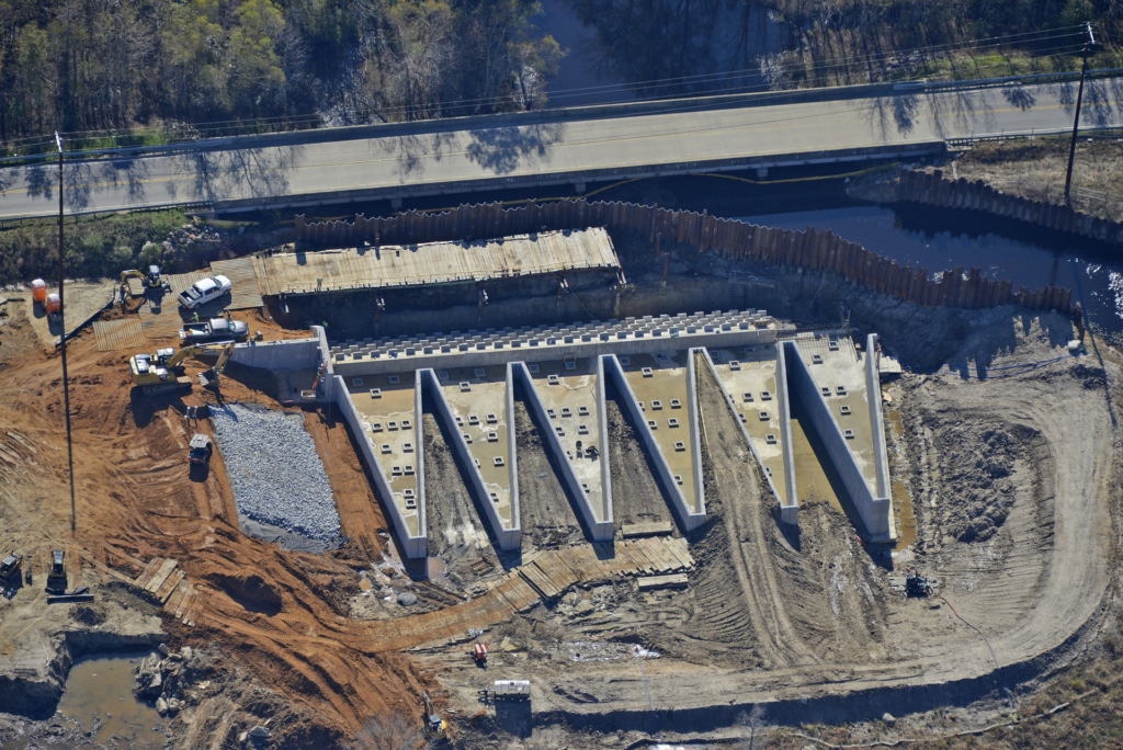 Labyrinth Spillway Dam - Sequoia Services