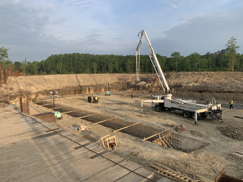 Labyrinth Spillway Dam - Sequoia Services