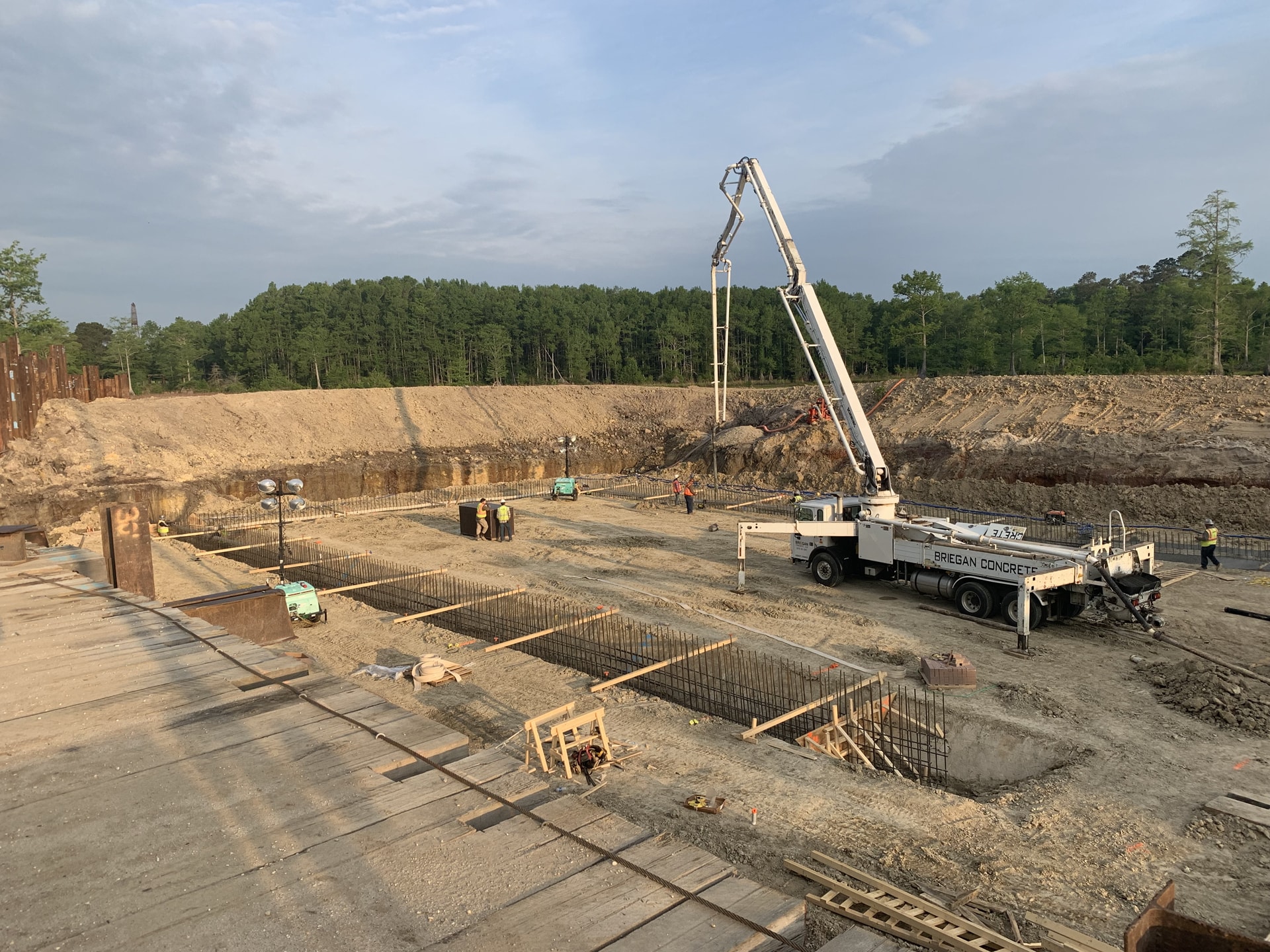 Labyrinth Spillway Dam - Sequoia Services
