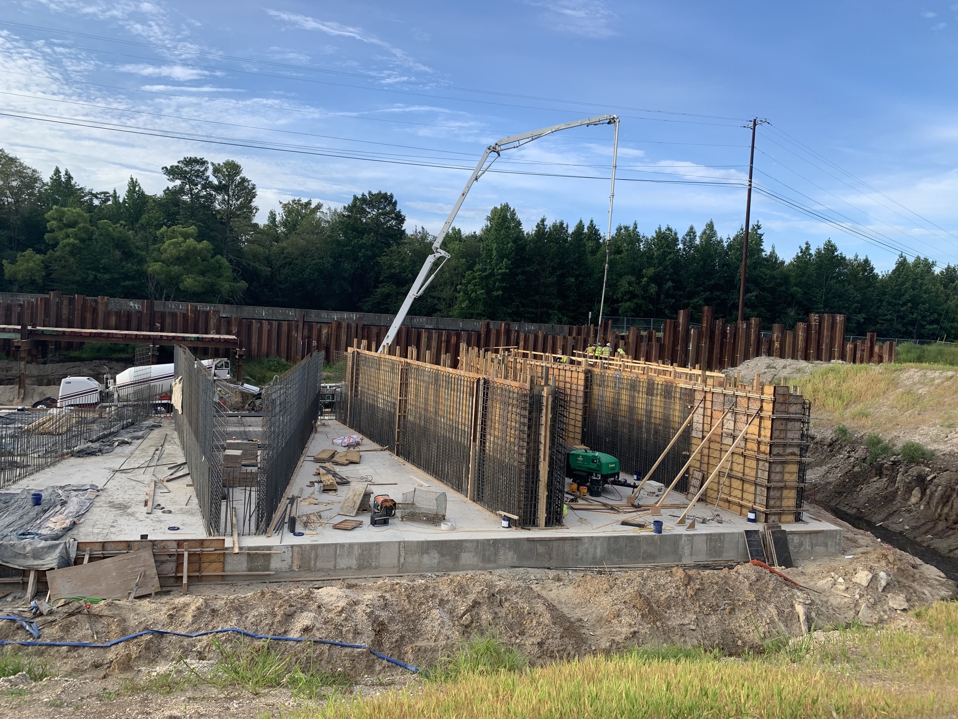 Labyrinth Spillway Dam - Sequoia Services