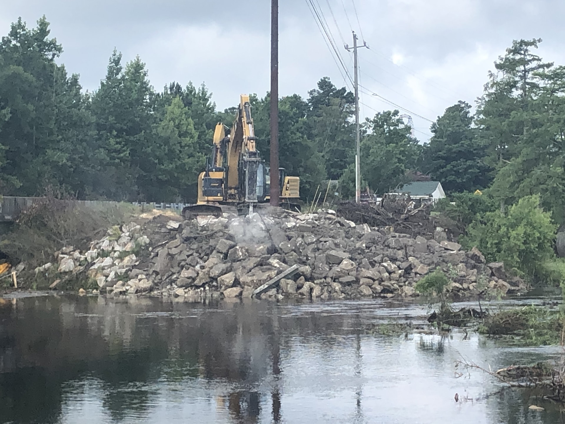 Labyrinth Spillway Dam - Sequoia Services