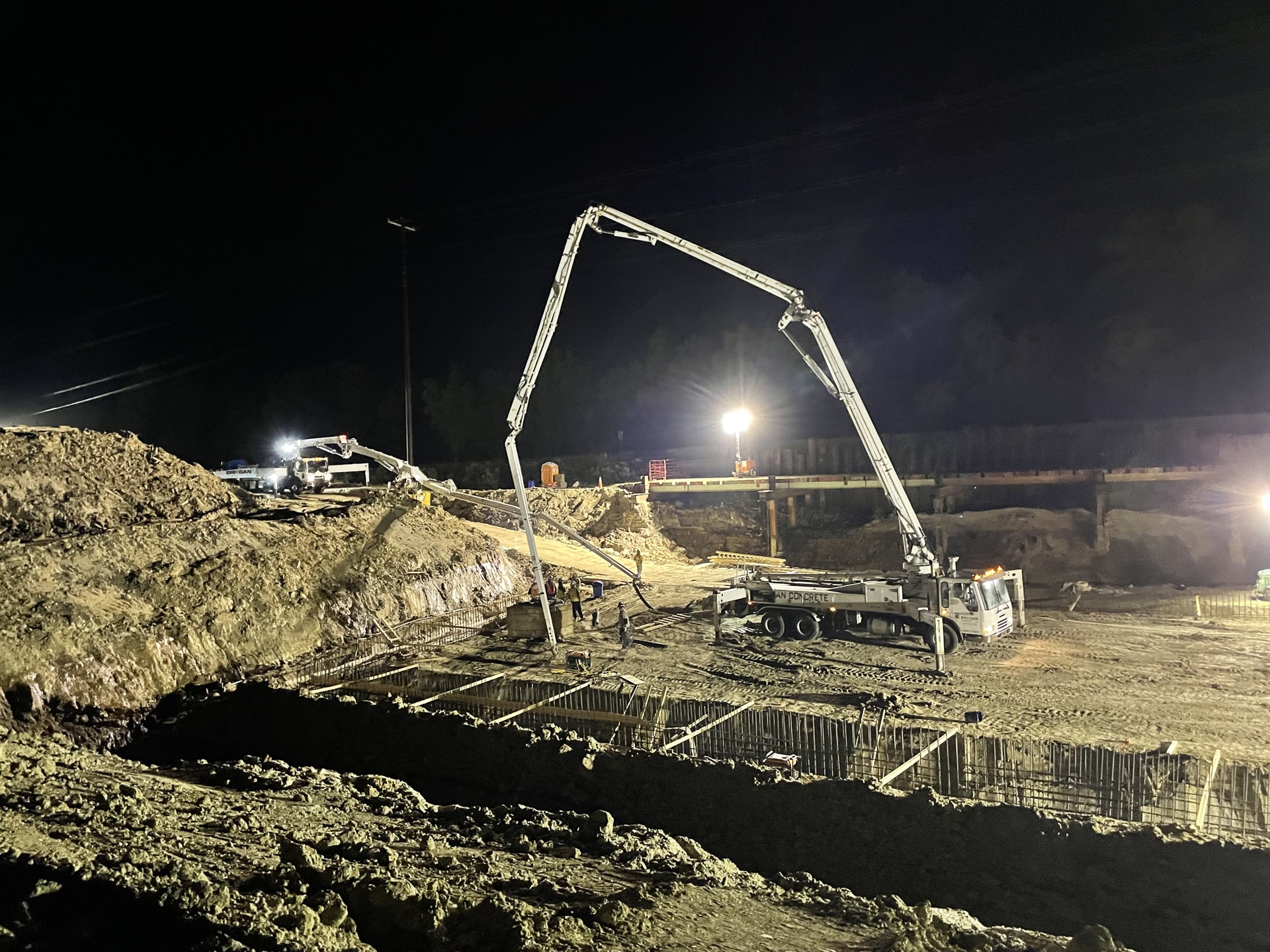 Labyrinth Spillway Dam - Sequoia Services