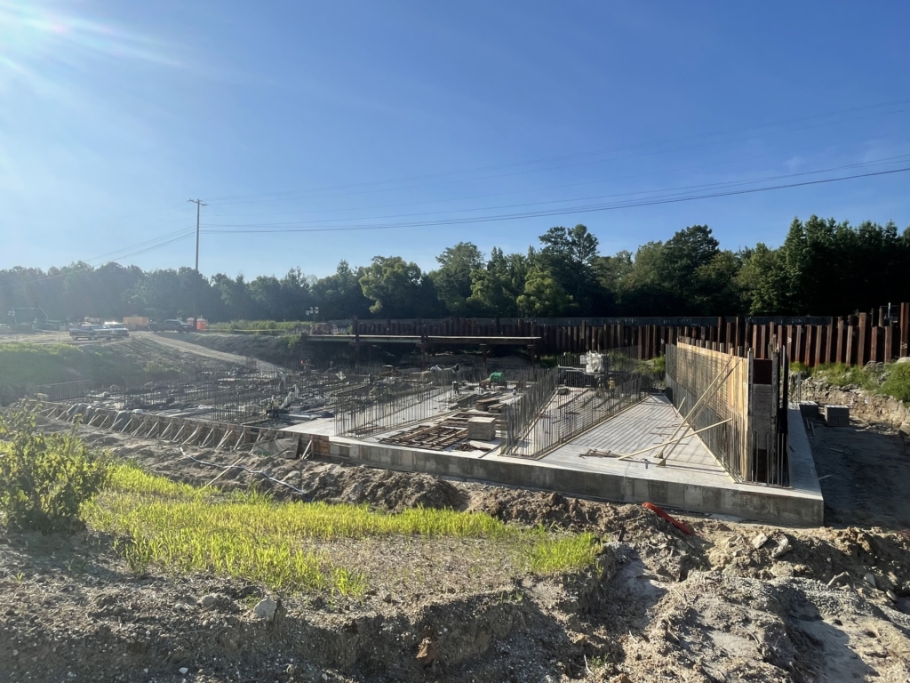 Labyrinth Spillway Dam - Sequoia Services